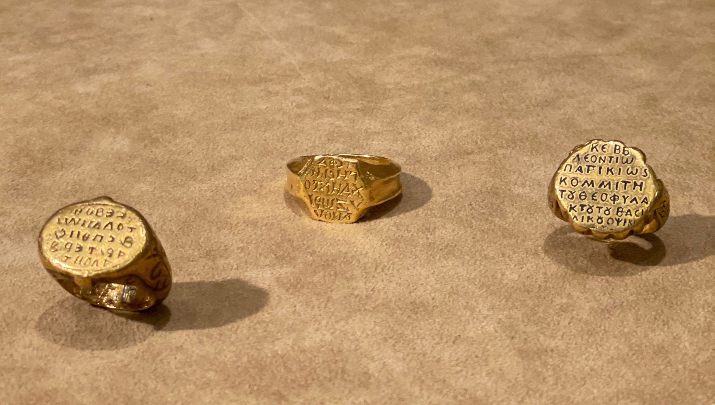 HISTORY OF THE SIGNET RING – RUUSK