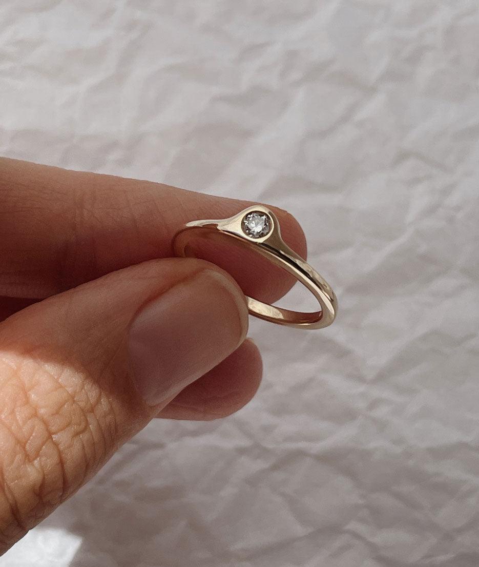 Solid Gold Mini Luna Diamond ring – RUUSK
